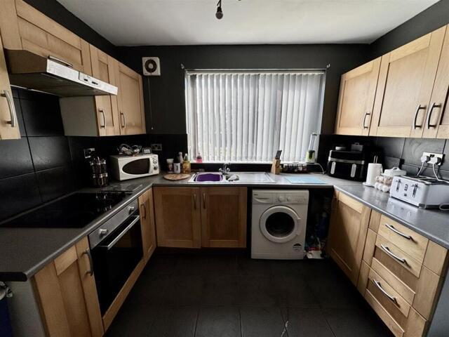House 3 Bedroom For Sale Cwmllynfell Cwmllynfell 140000 ES99092411