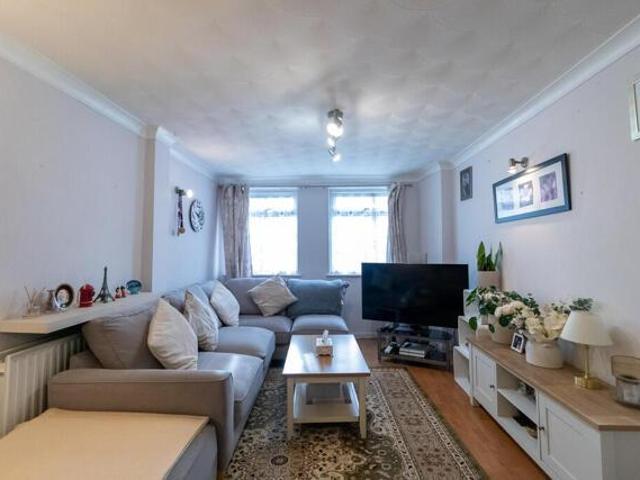 House 3 Bedroom For Sale Aldershot Hampshire 360000 ES101678081