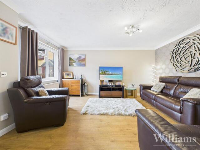 House 3 Bedroom For Sale Aylesbury Buckinghamshire 415000 ELS98834908