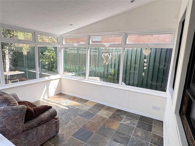 House 3 Bedroom For Sale Aylesbury Buckinghamshire 285000 ES98834532