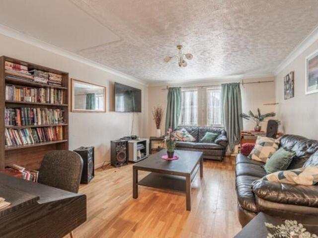 House 3 Bedroom For Sale Barking Essex Greater London 375000 ELS99840454