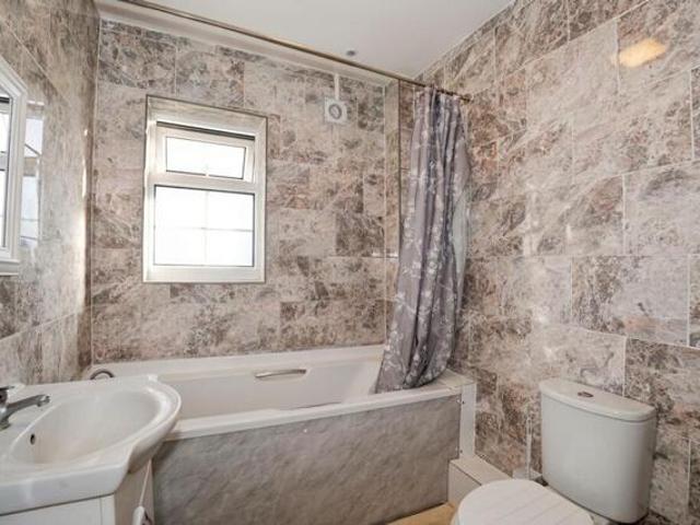 House 3 Bedroom For Sale Barking Greater London 425000 ELS101676574