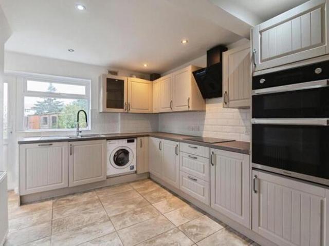 House 3 Bedroom For Sale Basildon Essex 275000 ELS101678626
