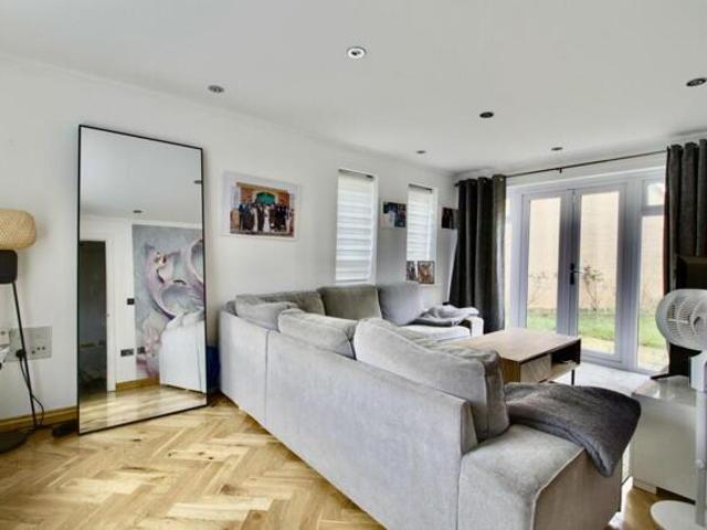 House 3 Bedroom For Sale Basildon Essex 450000 ELS99641889