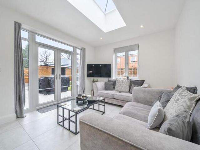 House 3 Bedroom For Sale Beaconsfield Buckinghamshire 900000 ES101892283