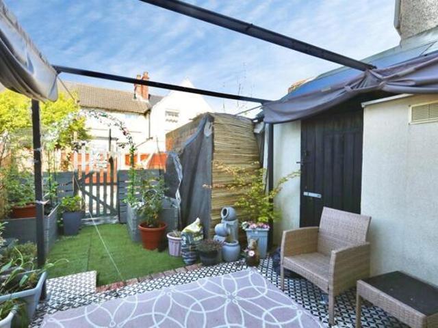 House 3 Bedroom For Sale Bentley East Yorkshire 100000 ES101955397