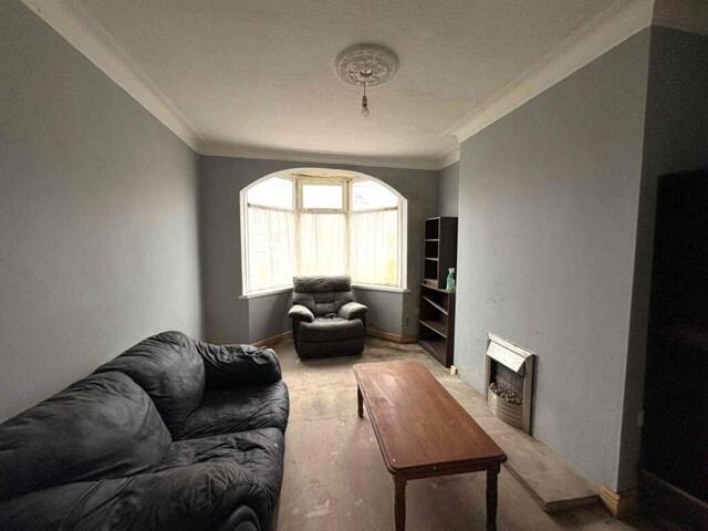 House 3 Bedroom For Sale Blackpool Blackpool 30000 ES98765871