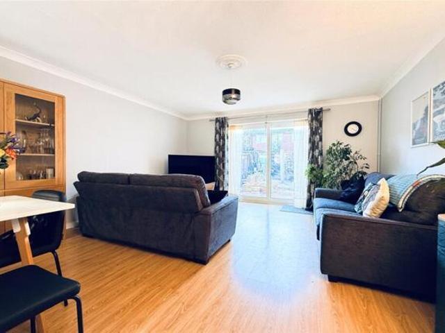 House 3 Bedroom For Sale Bracknell Bracknell Forest 375000 ES99895597