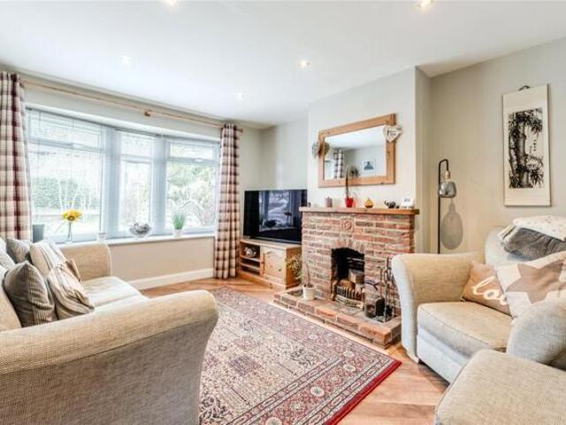 House 3 Bedroom For Sale Bramhope West Yorkshire 465000 ELS100881364
