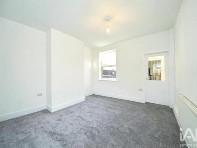 House 3 Bedroom For Sale Brierley Hill Dudley 185000 ELS100540804