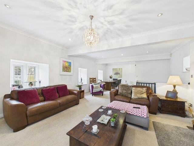 House 3 Bedroom For Sale Bristol South Gloucestershire 675000 ELS99029258