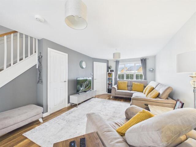 House 3 Bedroom For Sale Brockworth Brockworth 320000 ELS99808765