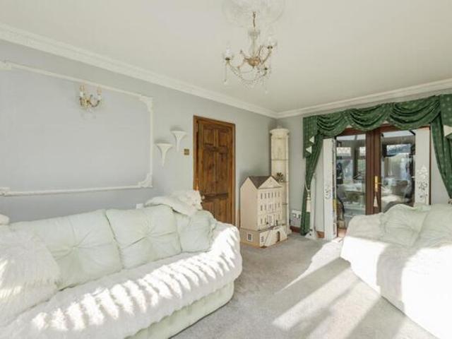 House 3 Bedroom For Sale Bromley Greater London 550000 ELS99290335