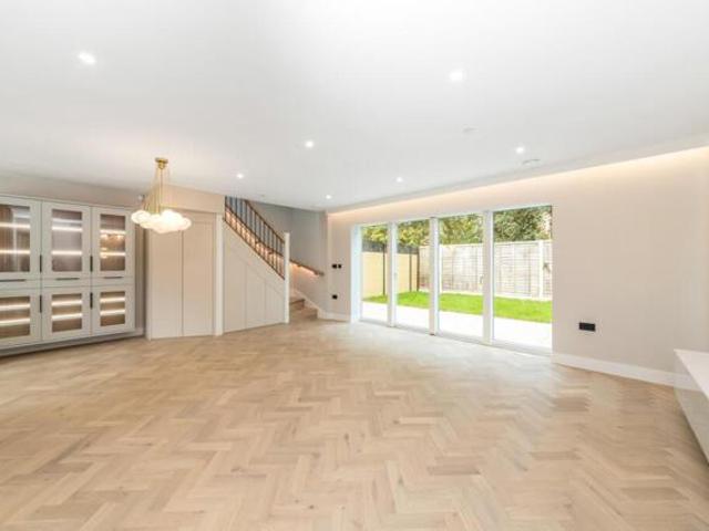 House 3 Bedroom For Sale Bromley Greater London 700000 ES100023769
