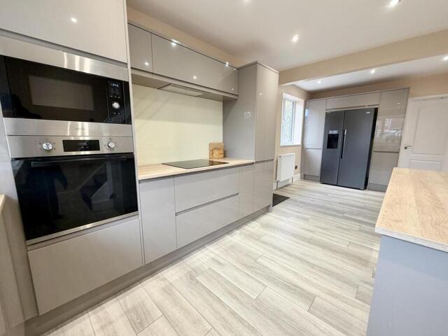 House 3 Bedroom For Sale Garforth West Yorkshire 270000 ES101678915