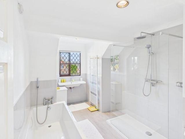 House 3 Bedroom For Sale Gerrards Cross Buckinghamshire 875000 ELS100649227