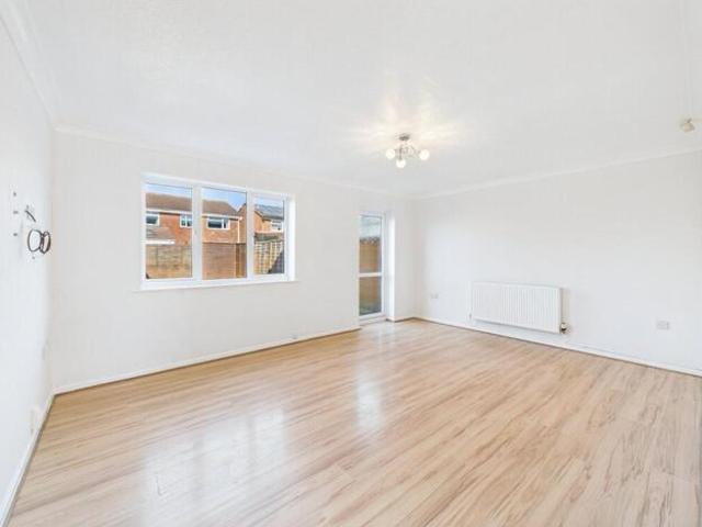 House 3 Bedroom For Sale Gloucester Gloucestershire 270000 ELS101856062