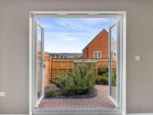 House 3 Bedroom For Sale Gloucester Gloucestershire 360000 ES99952206