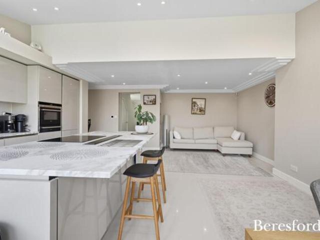 House 3 Bedroom For Sale Greater London Greater London 750000 ES99344719
