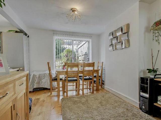 House 3 Bedroom For Sale Greenford Greater London 529000 ELS99895582