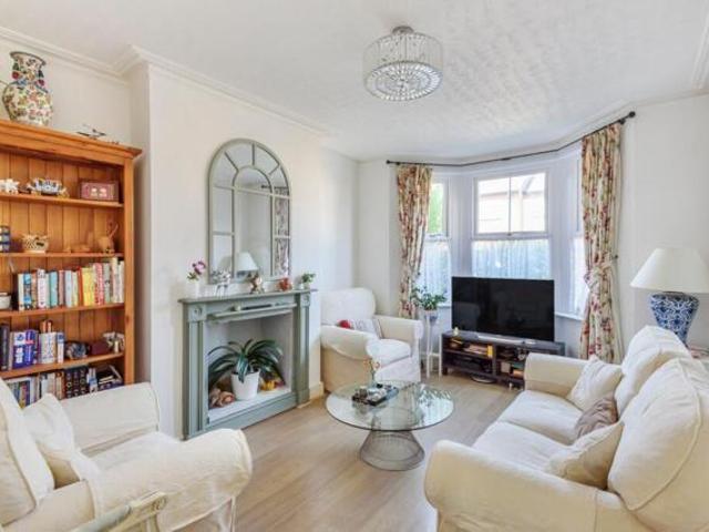 House 3 Bedroom For Sale Guildford Surrey 515000 ES101168573