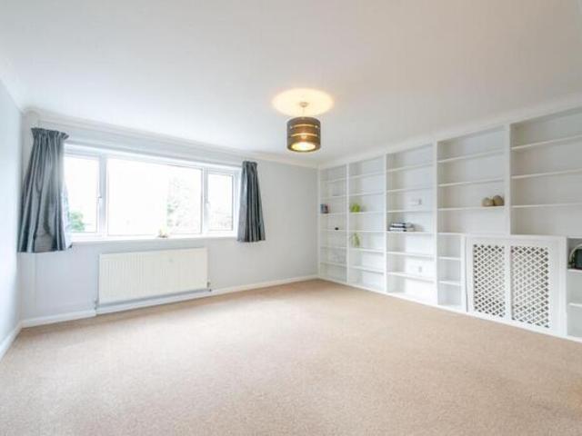 House 3 Bedroom For Sale Guildford Surrey 595000 ELS98903470