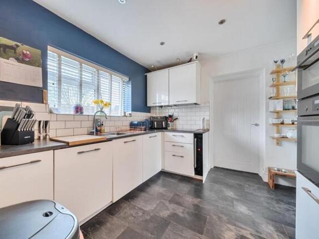 House 3 Bedroom For Sale Guildford Surrey 600000 ELS99608557