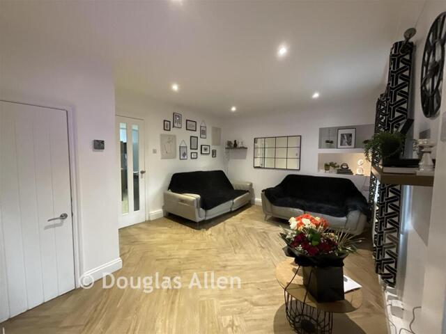 House 3 Bedroom For Sale Dagenham Great London 450000 ES101676893
