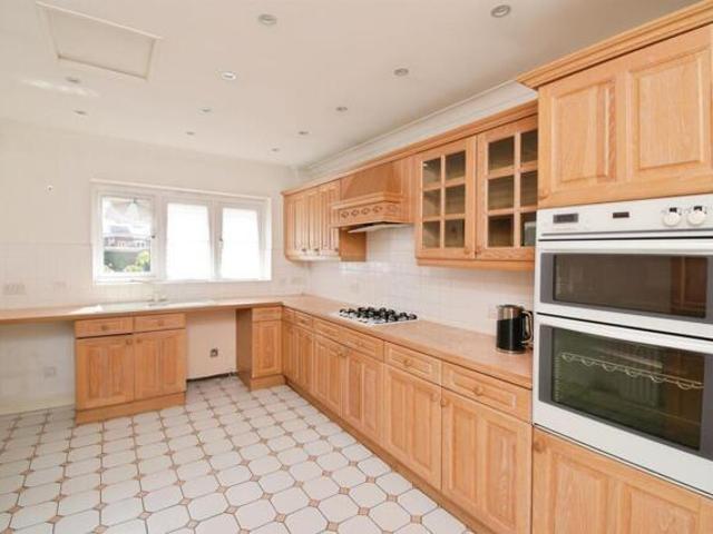 House 3 Bedroom For Sale Dagenham Great London 625000 ELS99204010
