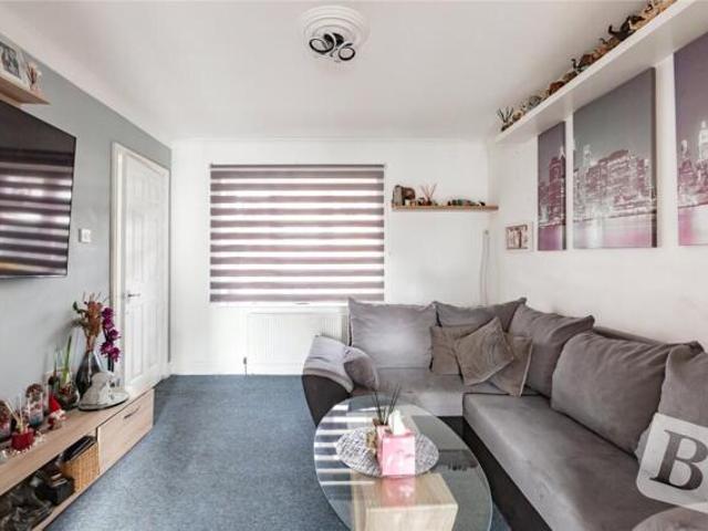 House 3 Bedroom For Sale Dagenham Greater London 375000 ES99161451