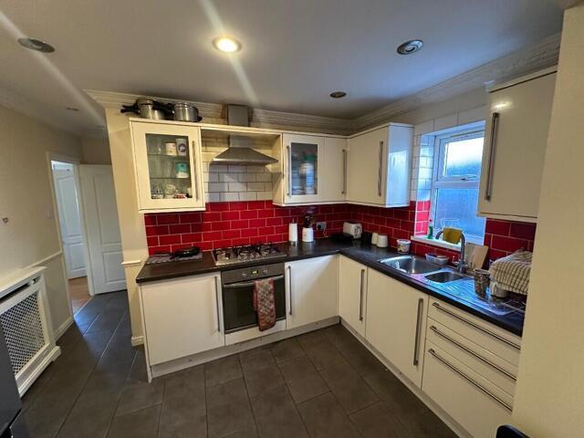 House 3 Bedroom For Sale Dagenham Greater London 535000 ES98903275