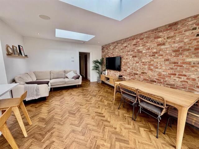 House 3 Bedroom For Sale Derby Derbyshire 380000 ES101676457