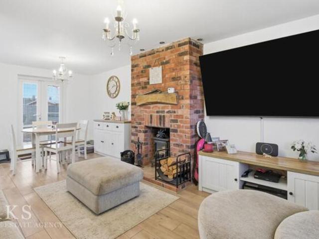 House 3 Bedroom For Sale Derbyshire Derbyshire 230000 ES100058310