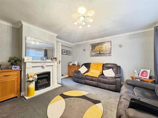 House 3 Bedroom For Sale East Cowes Isle Of Wight 285000 ES99130434