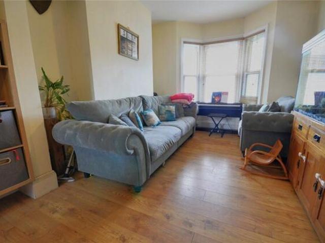 House 3 Bedroom For Sale East Grinstead West Sussex 350000 ES101892102