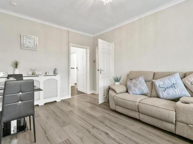 House 3 Bedroom For Sale East Renfrewshire East Renfrewshire 270000 ES100503031