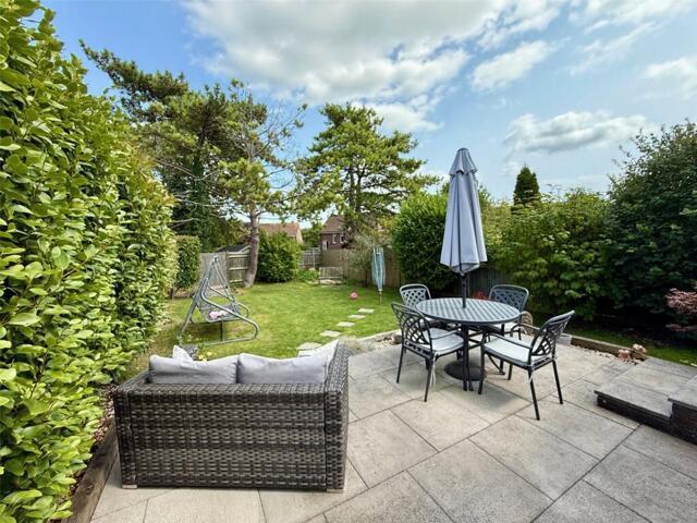 House 3 Bedroom For Sale Eastbourne East Sussex 450000 ES98233099