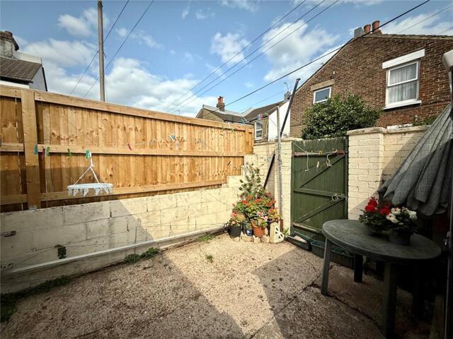 House 3 Bedroom For Sale Eastbourne East Sussex 279000 ES100615235