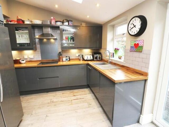 House 3 Bedroom For Sale Egham Surrey 500000 ELS99344966