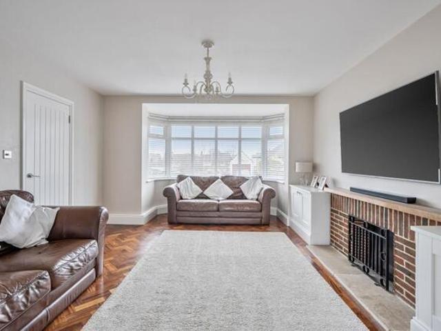 House 3 Bedroom For Sale Epsom Surrey 700000 ES100263153