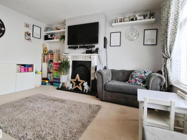 House 3 Bedroom For Sale Essex Essex 350000 ES100342846