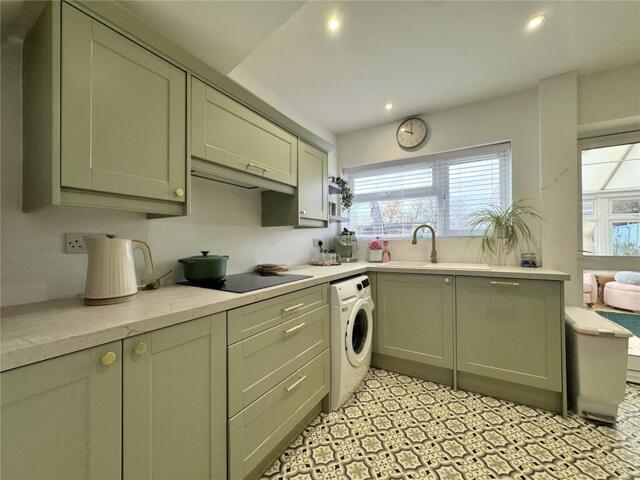 House 3 Bedroom For Sale Farnborough Hampshire 430000 ELS101278057