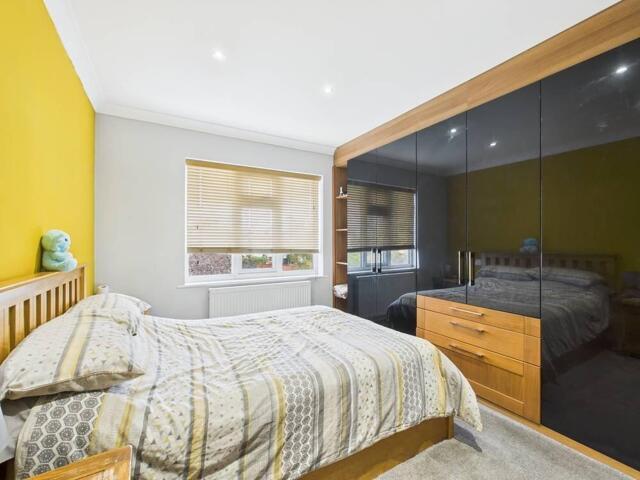 House 3 Bedroom For Sale Feltham Surrey 499999 ES99773802