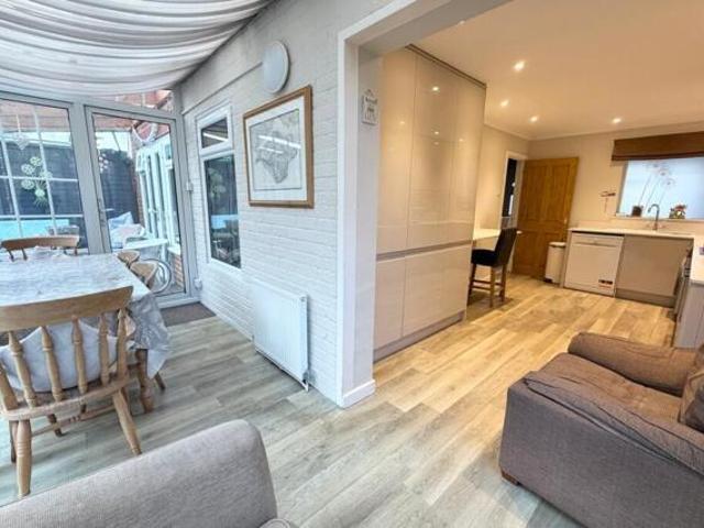 House 3 Bedroom For Sale Frimley Surrey 450000 ELS100917461