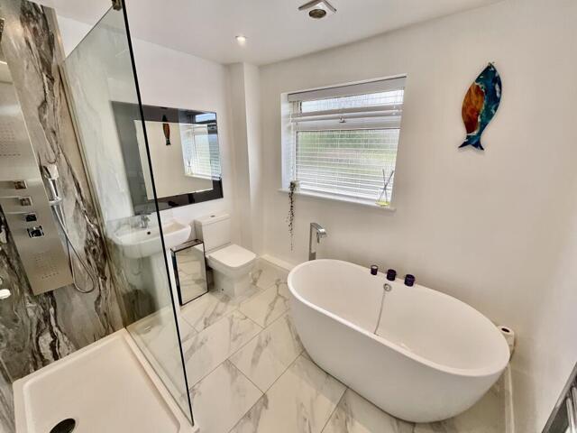 House 3 Bedroom For Sale Frodsham Cheshire West And Chester 260000 ES98864597