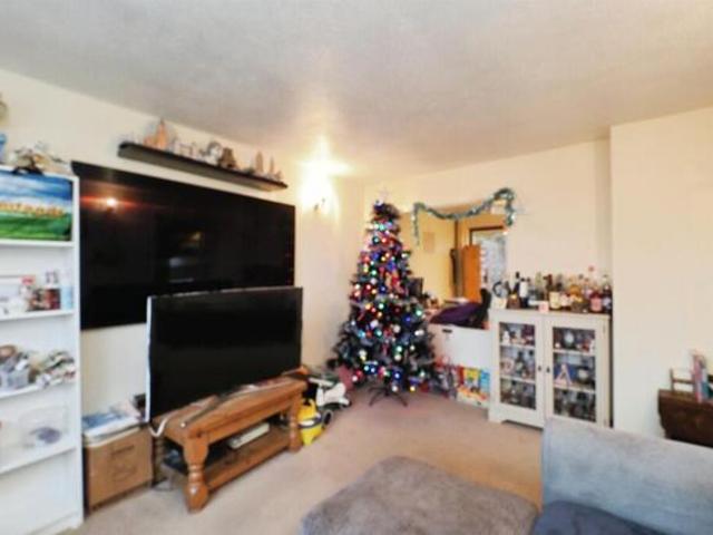 House 3 Bedroom For Sale Kilburn Kilburn 250000 ES100224232