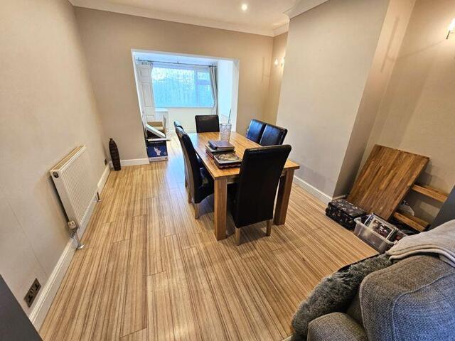 House 3 Bedroom For Sale Kingswood Bristol 375000 ELS98968913