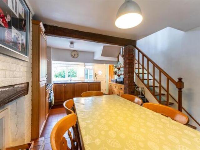 House 3 Bedroom For Sale Kingsley Cheshire 450000 ELS98903763