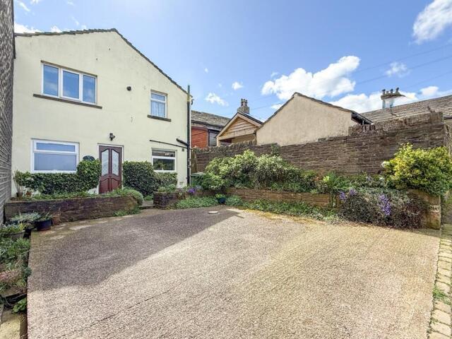 House 3 Bedroom For Sale Kirklees Kirklees 275000 ES101675946