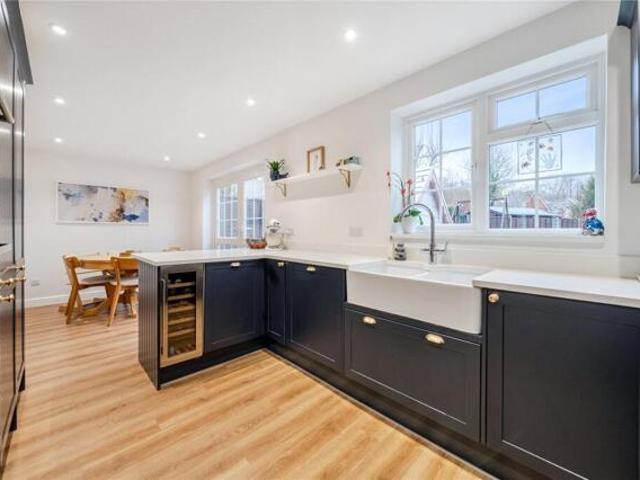 House 3 Bedroom For Sale Hook Hampshire 575000 ES100541277